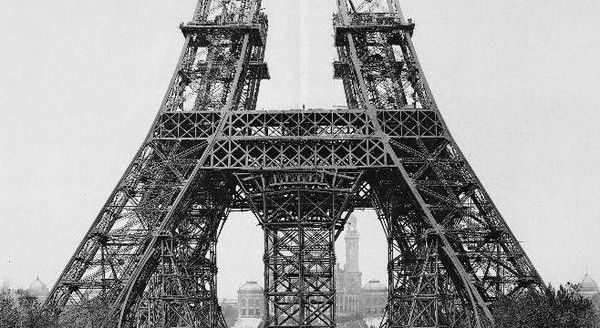 La construction de la Tour Eiffel
